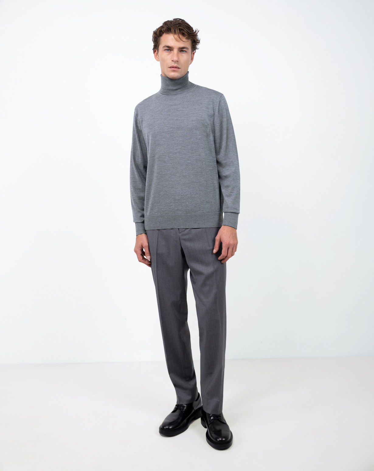 Men's Ultra-Fine Merino Turtleneck | MaisonCashmere